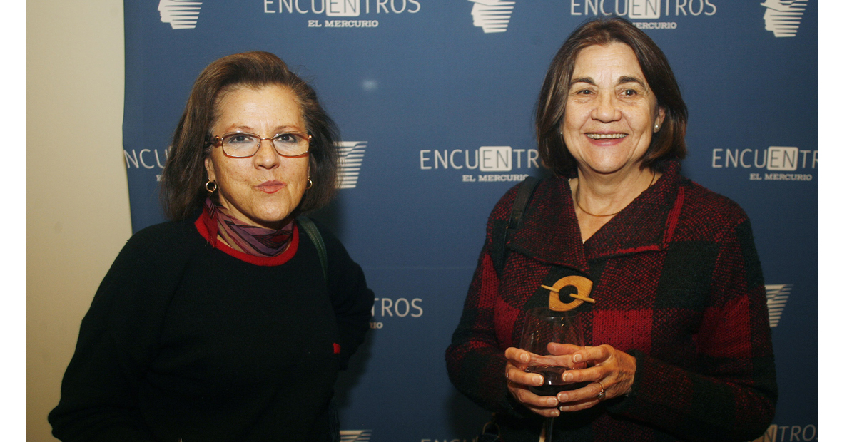 María Elisa Olmedo junto a Ximena Berríos. - Encuentros El Mercurio